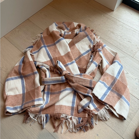PRIV THE BRAND | Jackets & Coats | Stylish Plaid Cape With Belt | Poshmark